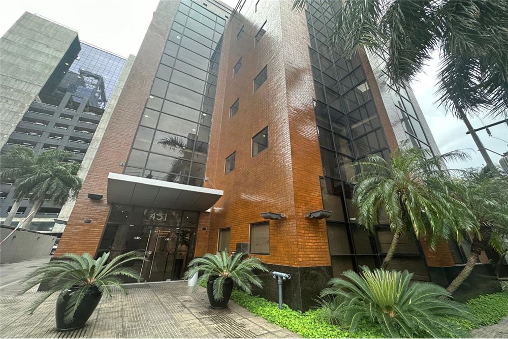 Edificio - Alquiler - Las Lomas (Carmelitas), Paraguay. Ref #QC5A4F