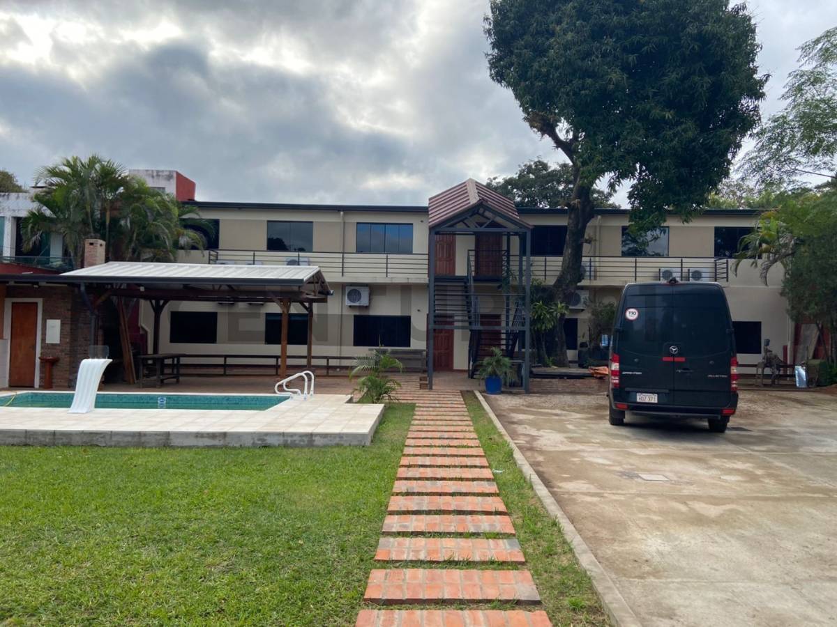 Alquilo hermoso y amplio departamento de 3 dormitorios. Ref #W25503