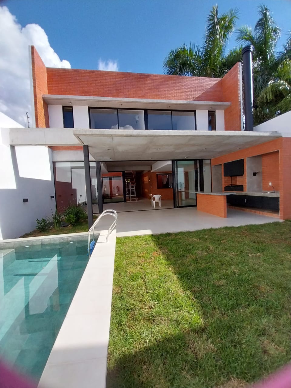 hermosa casa de 3 dormitorios en suite,. Ref #ED682C - infocasas.com.py