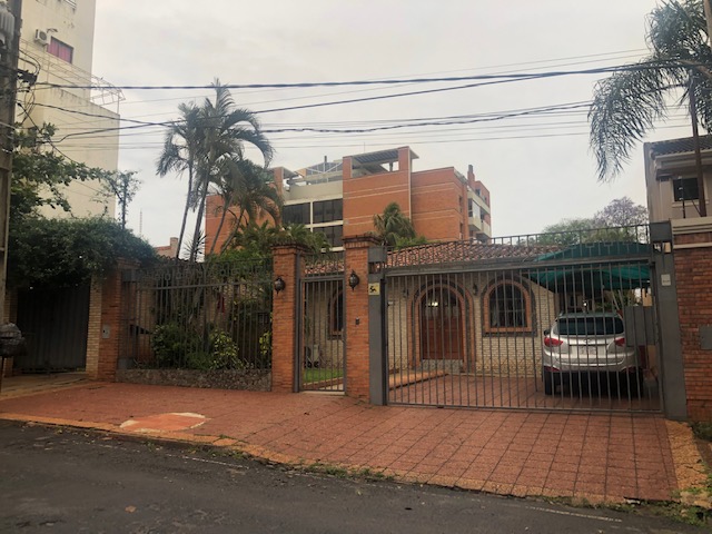 HERMOSA PROPIEDAD EN BARRIO HERRERA. Ref #R773A4 - infocasas.com.py