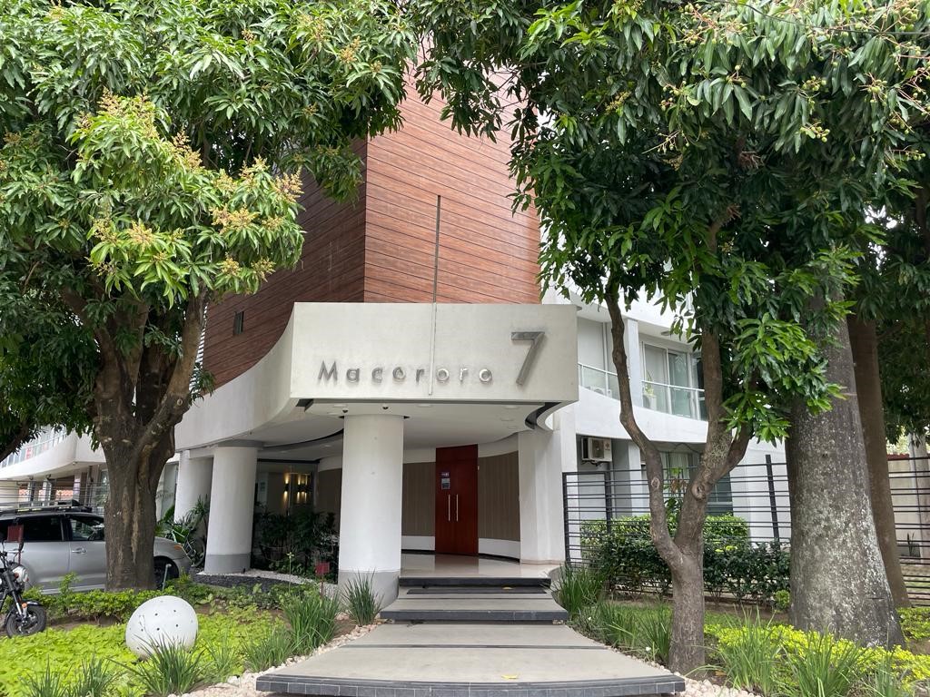 Venta departamento edificio Macororo 7 . Ref #F9E7FE - infocasas.com.bo