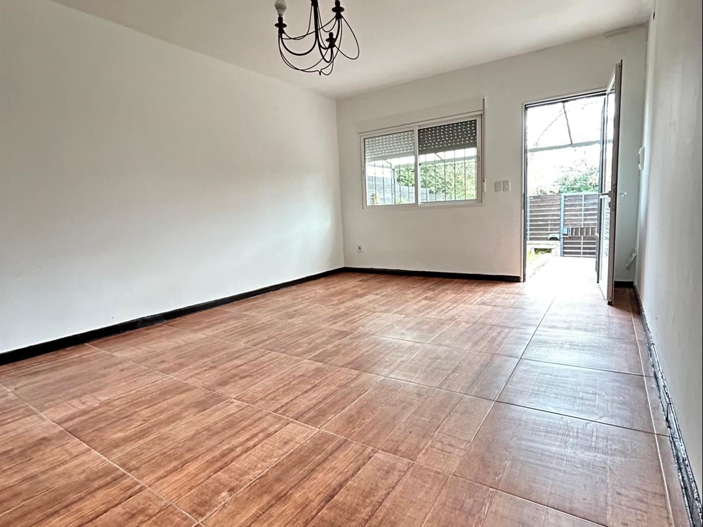 Se vende casa de tres dormitorios en Malvin Norte. Ref #G5F56A - infocasas.com.uy