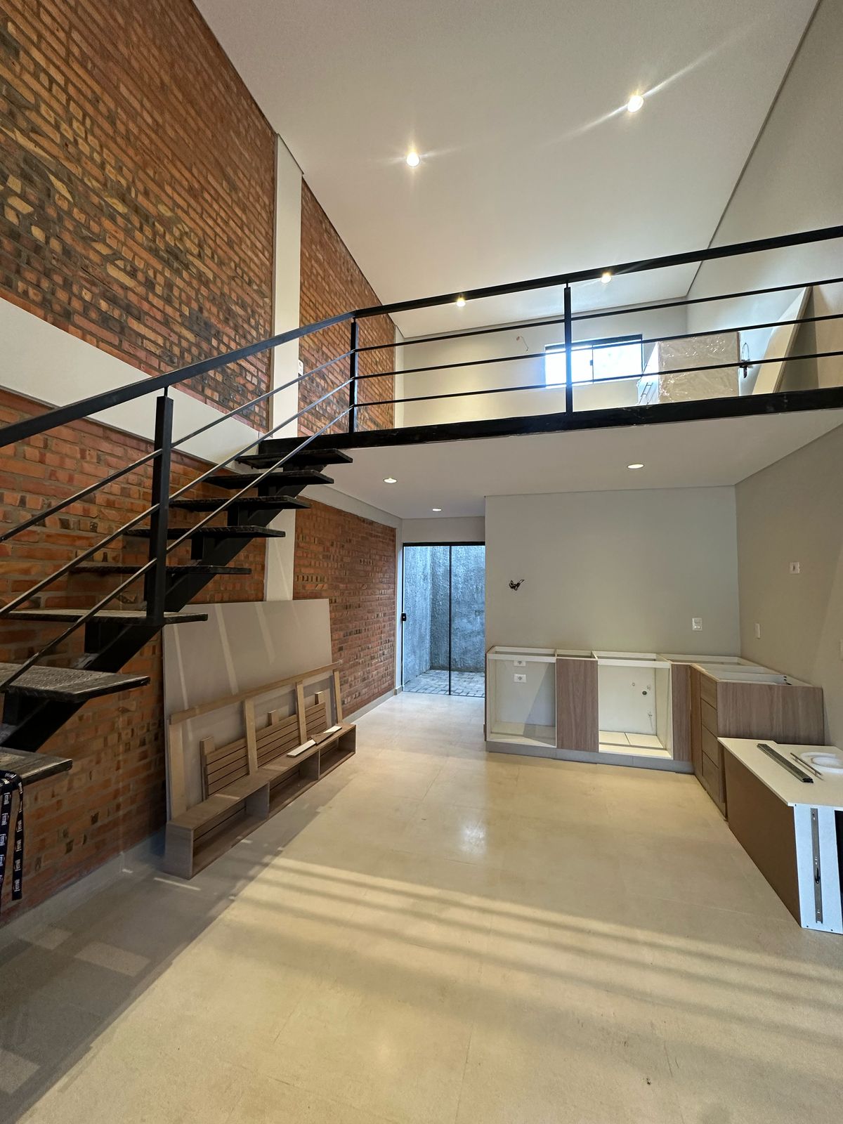 ALQUILO TIPO DUPLEX EN BARRIO HIPODROMO. Ref #AF1491