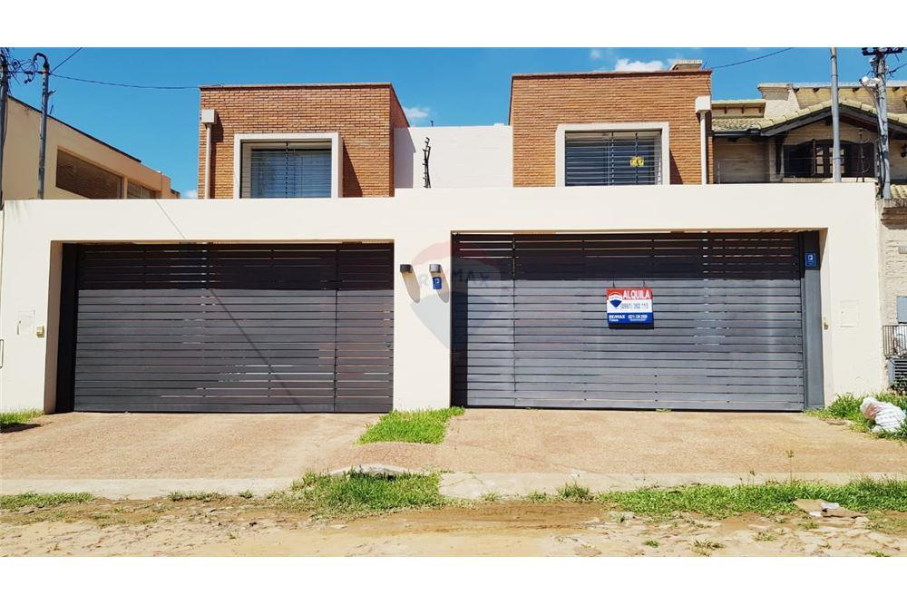 ALQUILO HERMOSO DÚPLEX EN FERNANDO DE LA MORA. Ref #U802CD