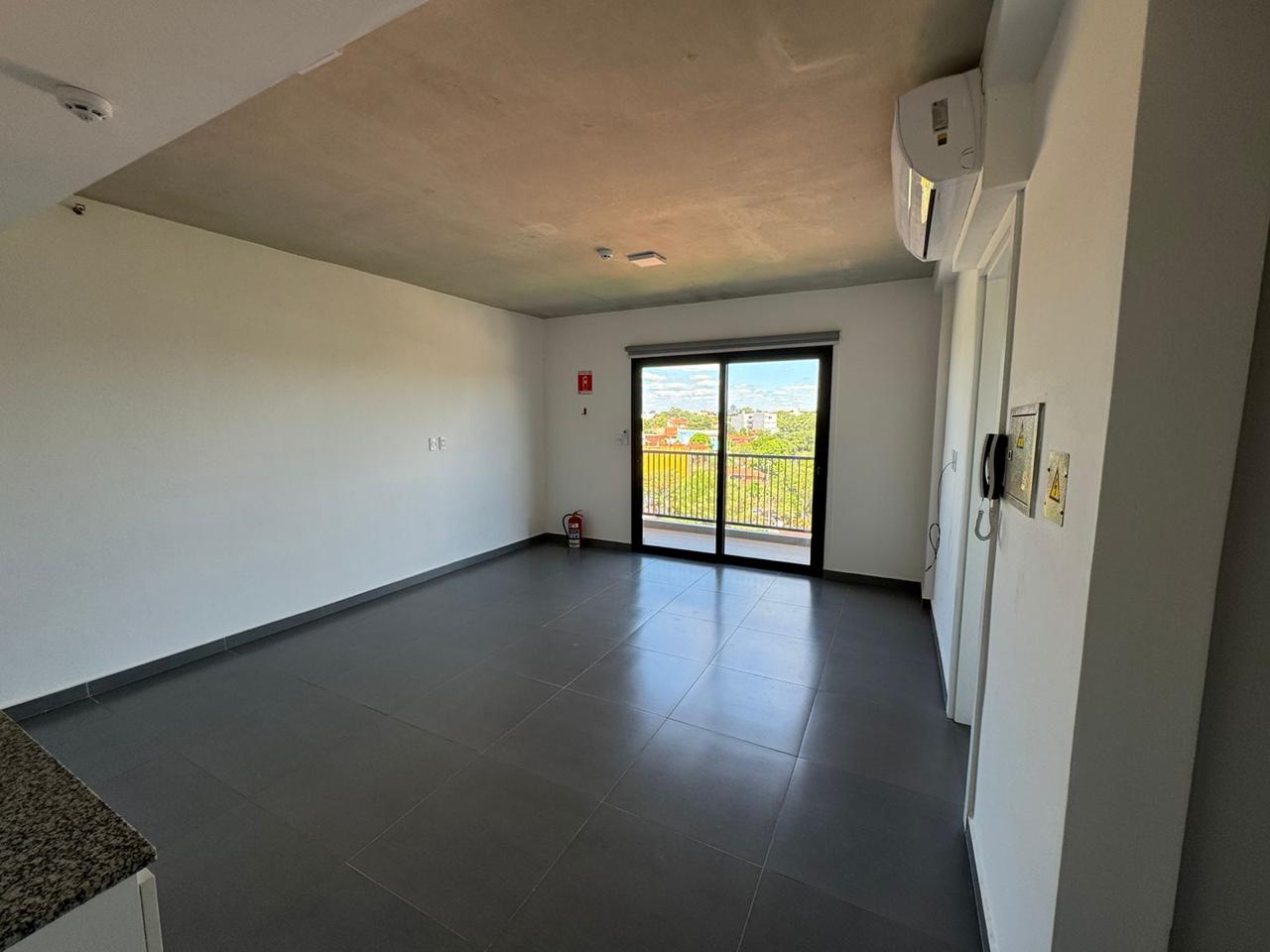 Alquilo departamento en barrio Jara;1 dormitorio, 1 cochera, balcón . Ref #U720BE - infocasas.com.py