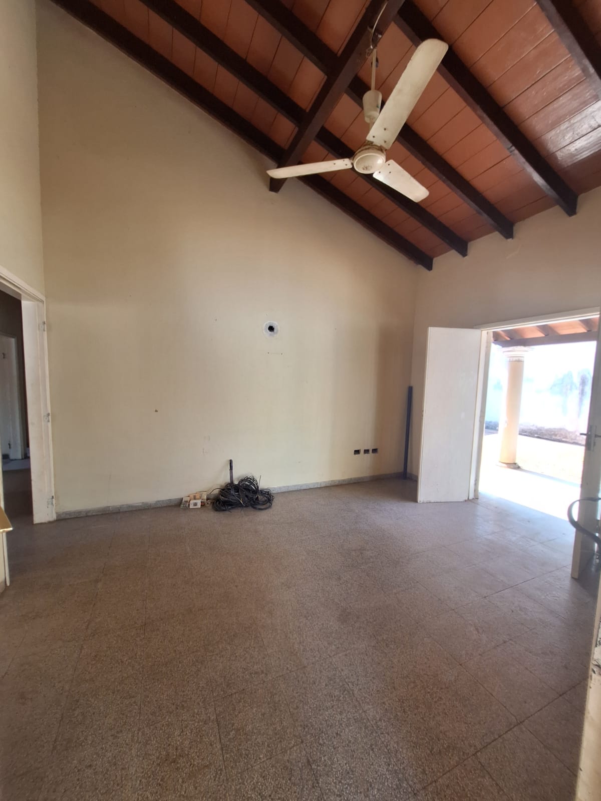 Vendo Casa de 440 m2, Toda en Planta Baja, Palma Loma, Luque - LHO6363792. Ref #E3E856 ...