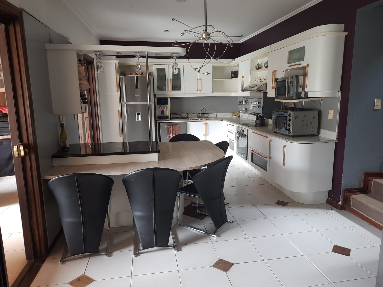 ALQUILO HERMOSA CASA EN BARRIO YCUA SATI. Ref #AC796A - infocasas.com.py