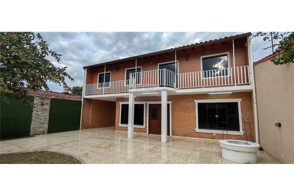 VENDO CASA DE 6 HABITACIONES EN MARIANO ROQUE ALONSO. Ref #ZD366B - infocasas.com.py