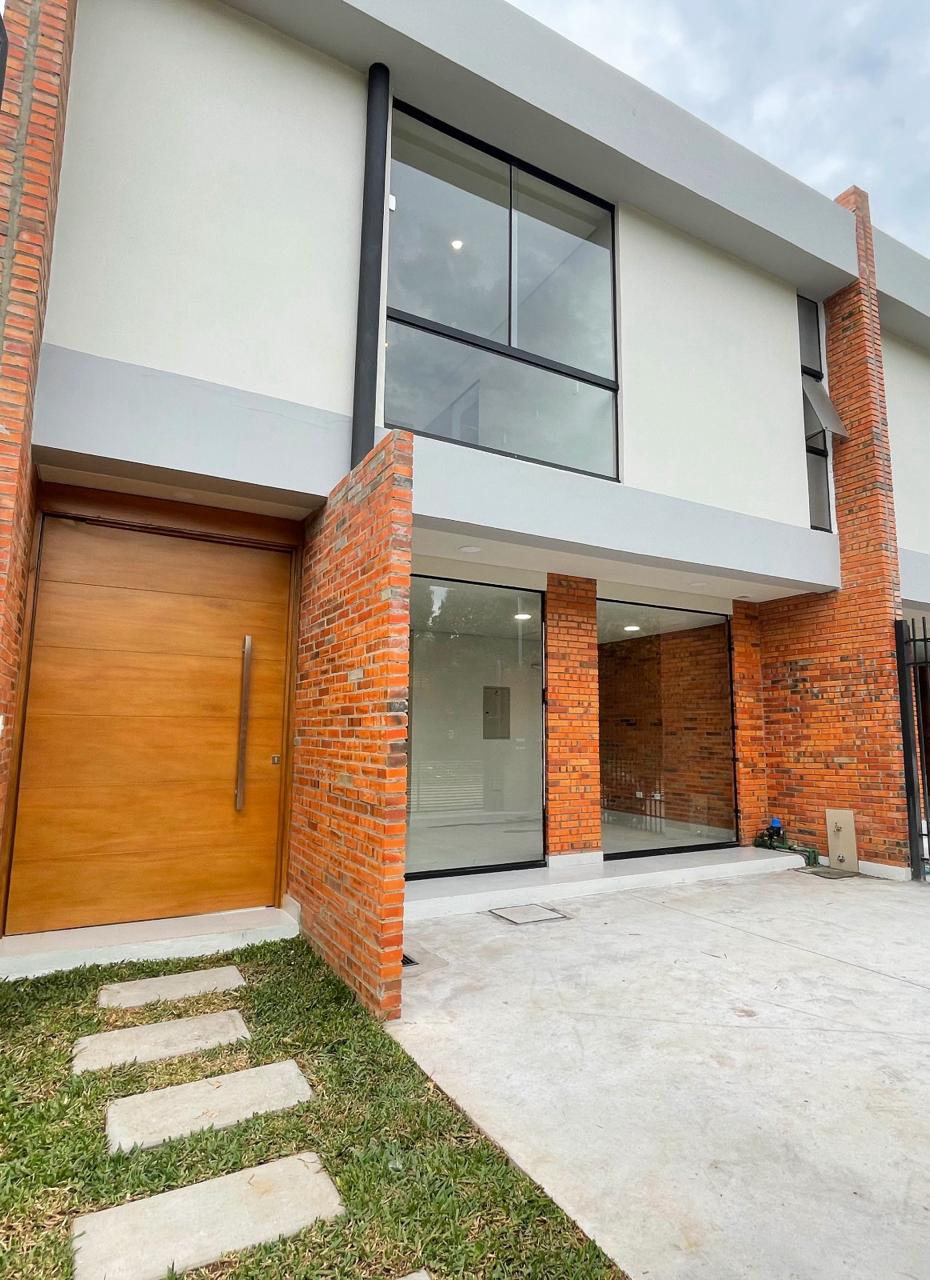 ALQUILO DUPLEX EN LUQUE LOMA MERLO. Ref #X1CCE1 - infocasas.com.py