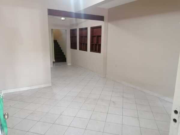 Alquilo Hermoso Duplex en Fdo. de la Mora. Ref #J67DE1