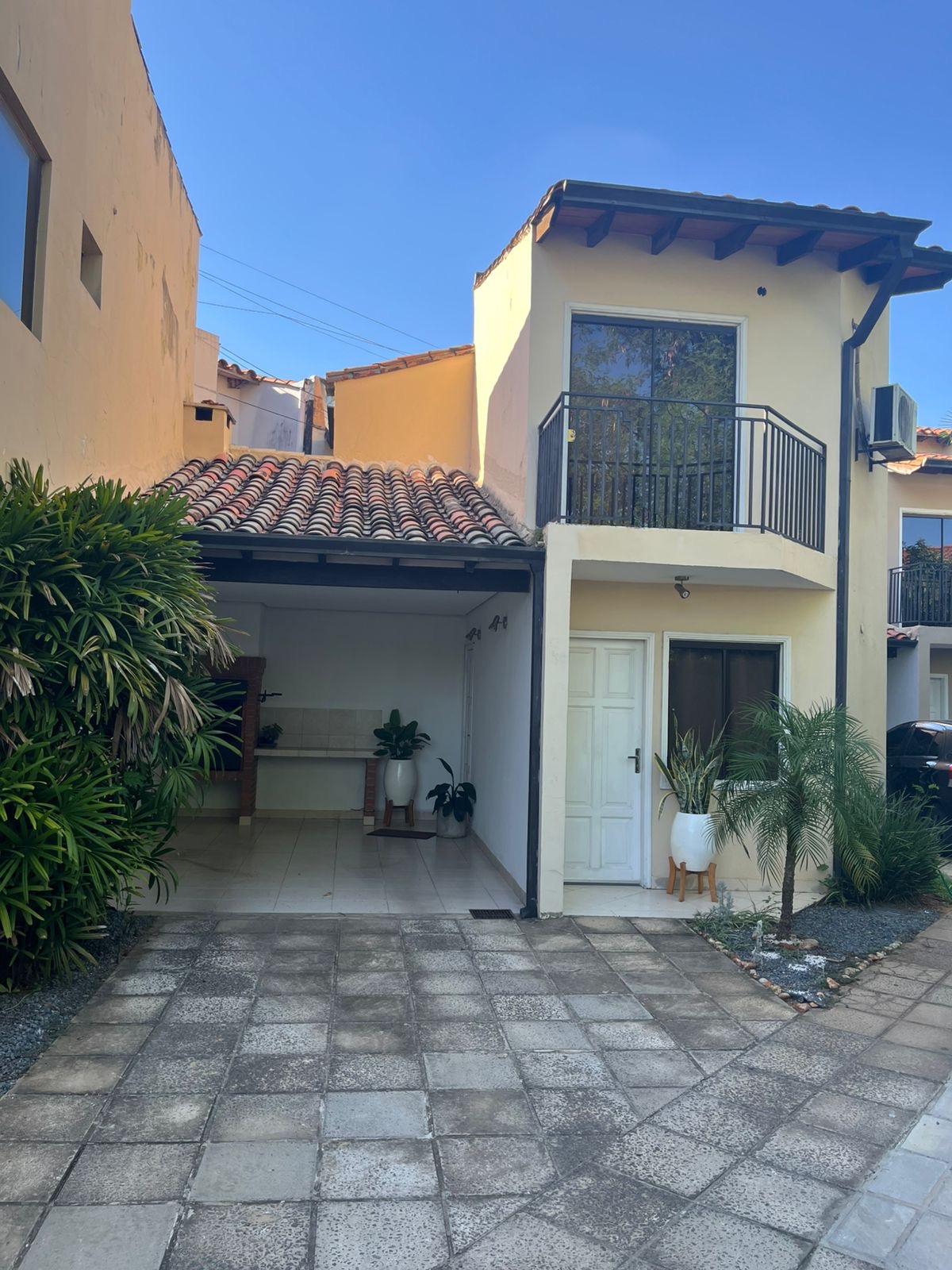 ALQUILO HERMOSO DUPLEX EN BARRIO SAN JORGE. Ref #Z603BC - infocasas.com.py