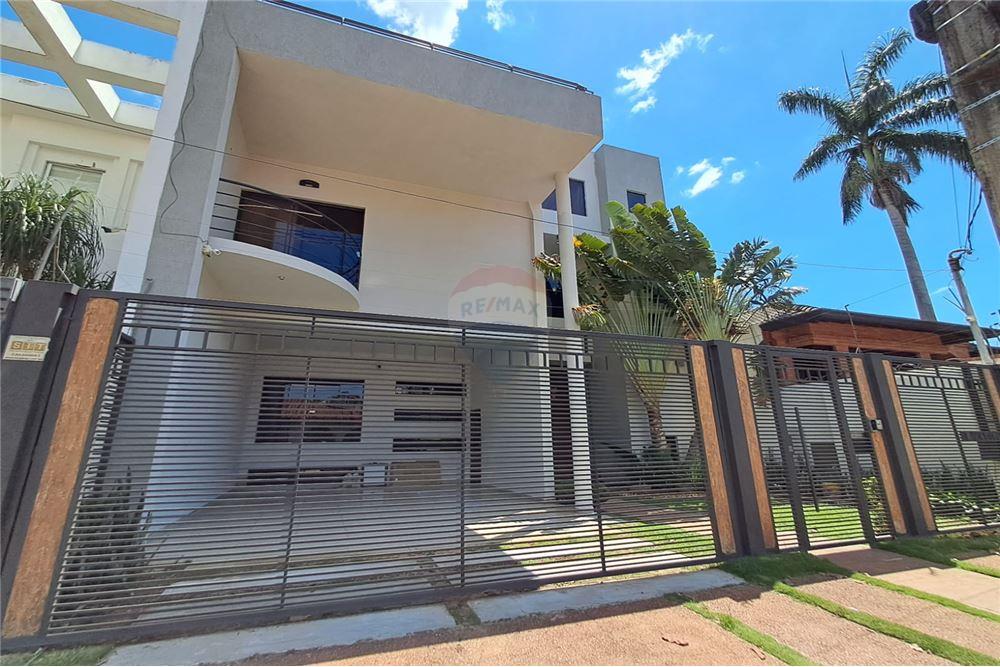 Alquilo moderna residencia en Mburucuya, Asunción. Ref #N78C1E - infocasas.com.py