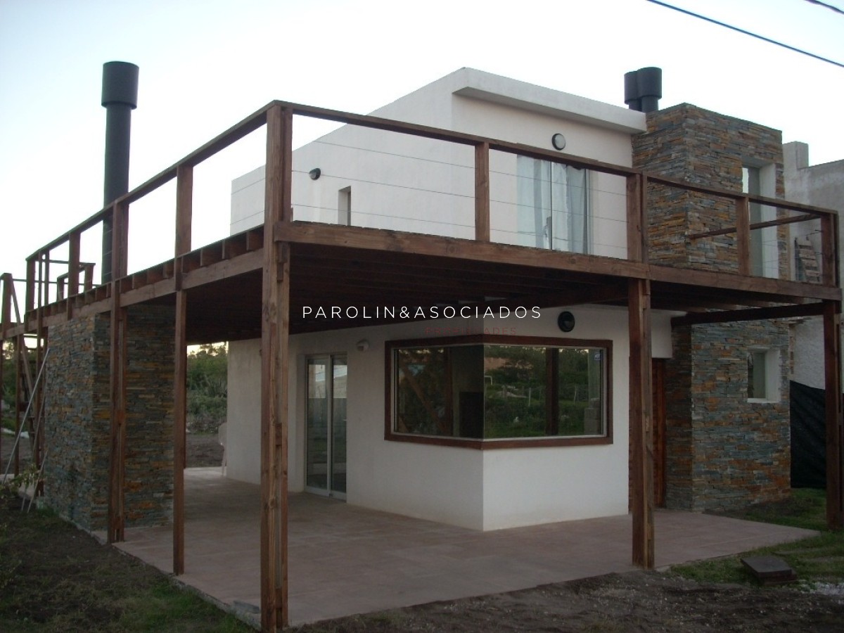 Casa en venta a pasos del mar, Punta del Este. Ref #L9F5B3 - infocasas.com.uy
