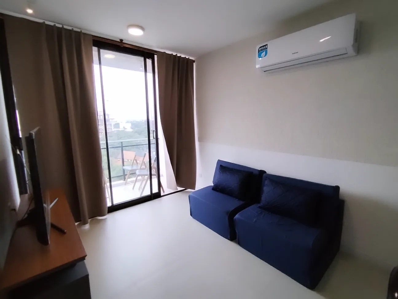 Alquilo Departamento Amoblado De 1 Dormitorio En Manora . Ref #V72E43 - infocasas.com.py