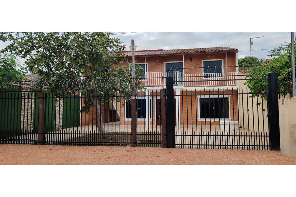 CASA DE 6 HABITACIONES A 2 CUADRAS DE LA RUTA TRANSCHACO - M.R.A.. Ref #N31C3F - infocasas.com.py