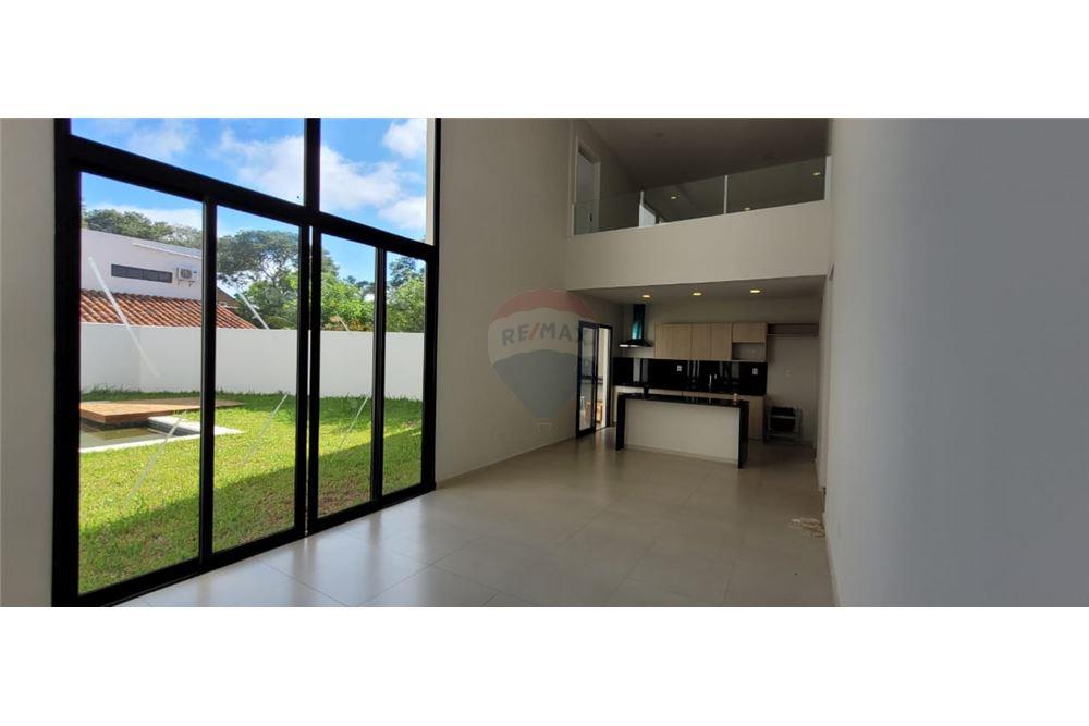 ALQUILO AMPLIO DUPLEX A ESTRENAR PLAZA MADERO. Ref #G91629 - infocasas.com.py