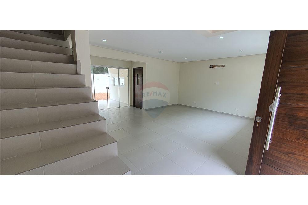 Vendo Hermoso duplex a estrena en VILLA ELISA . Ref #RC5B8C - infocasas.com.py