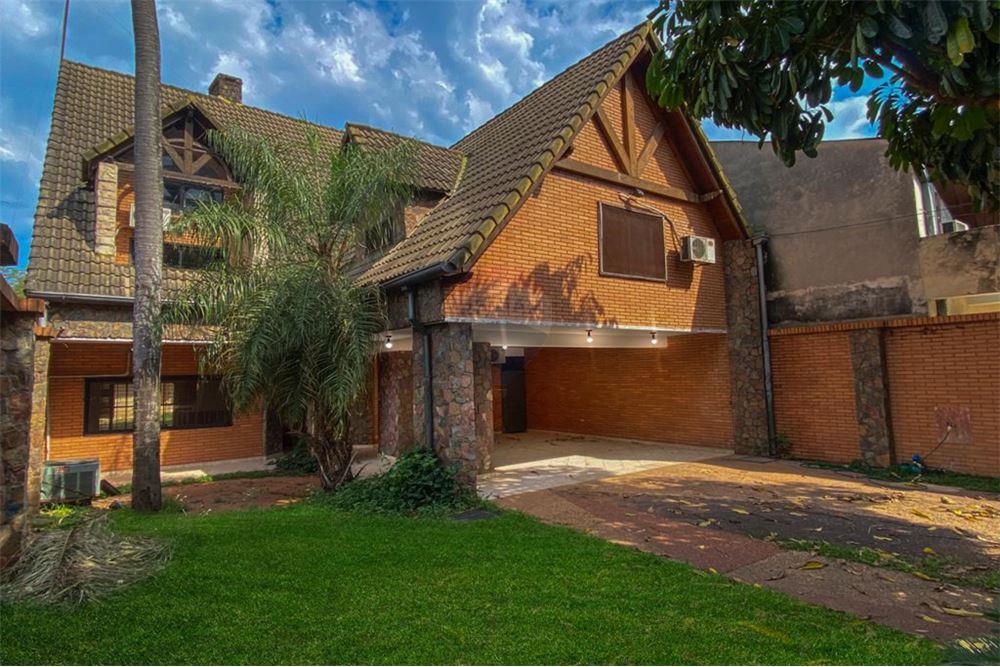 VENDO CASA EN BARRIO HERRERA. Ref #D6F88C - infocasas.com.py