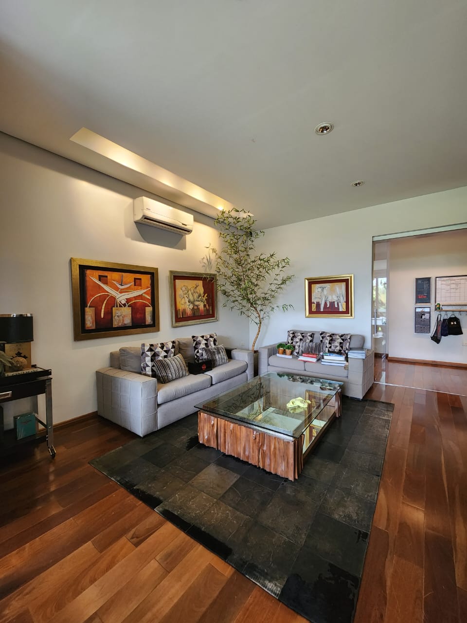 ALQUILO HERMOSA RESIDENCIA EN BARRIO CERRADO LA TRINIDAD 2. Ref #AD0649 - infocasas.com.py