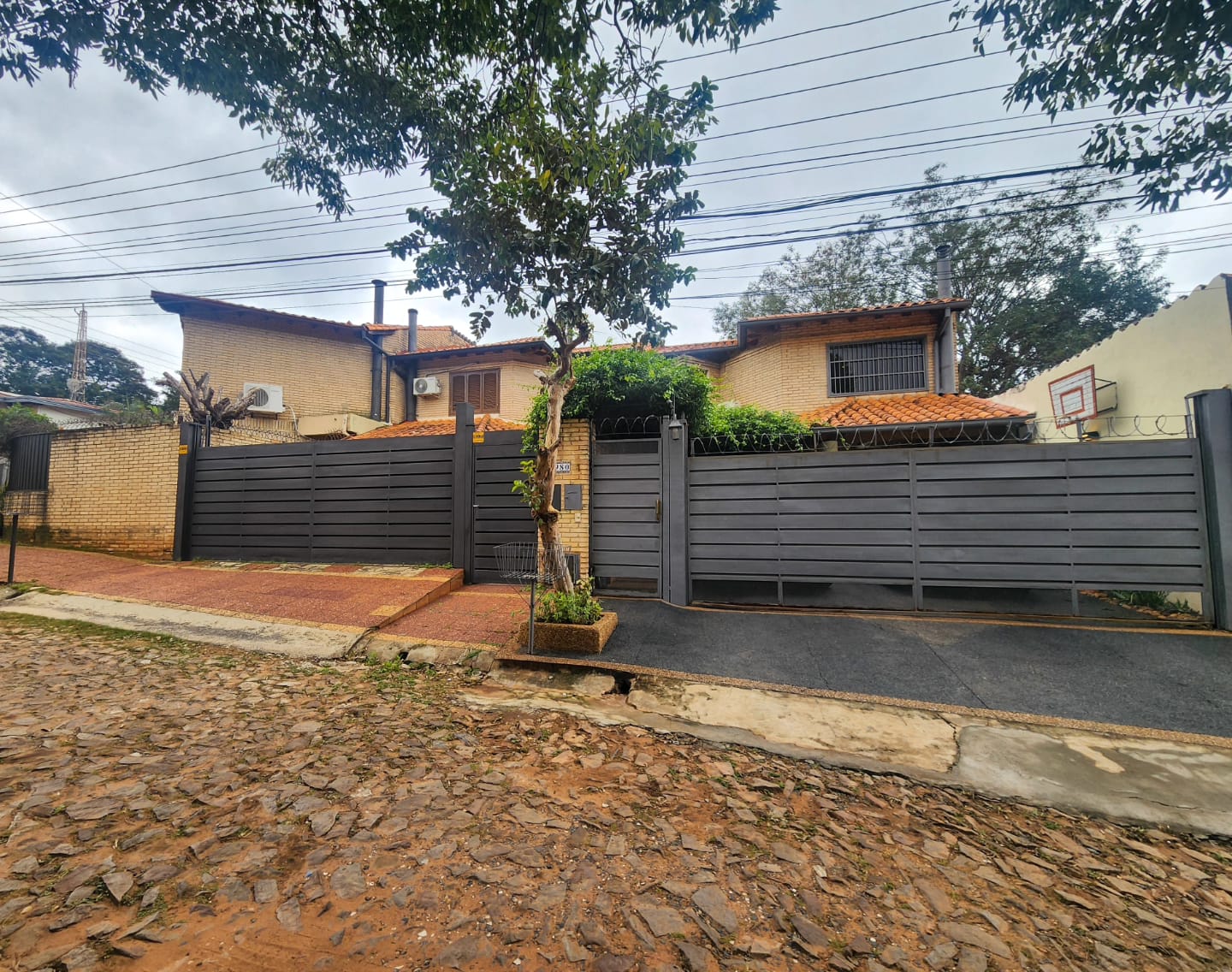 VENDO DUPLEX EN BARRIO MBURUCUYA ZONA RESIDENCIAL A PRECIO PROMOCIONAÑ. Ref #P5601D - infocasas ...