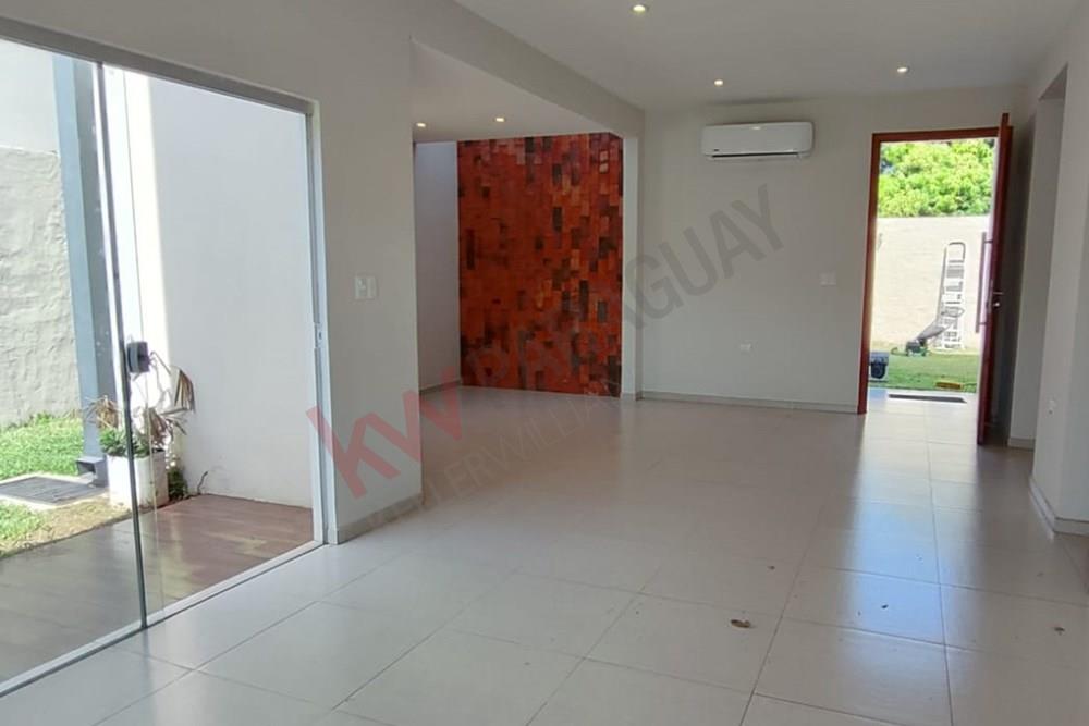 ALQUILO HERMOSA CASA EN FDO. ZONA SUR. Ref #H5B5F1 - infocasas.com.py