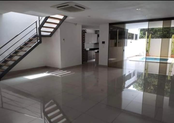 #VENDO/ALQUILO HERMOSO DUPLEX Zona YCUA SATI . Ref #WE504E
