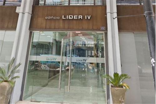 VENDO OFICINA COMPLETAMENTE AMOBLADA. Ref #NC2788 - infocasas.com.py