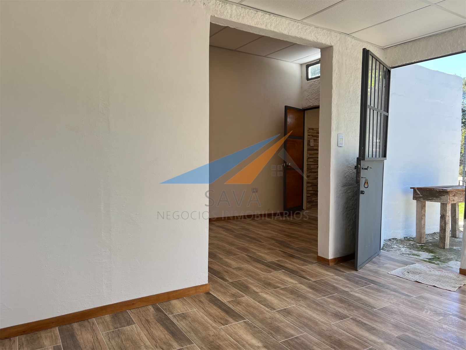 Alquiler Casa 2 Dormitorios Lomas Solymar! Cochera. Patio. Garantía Depósito!. Ref #VABE10 ...