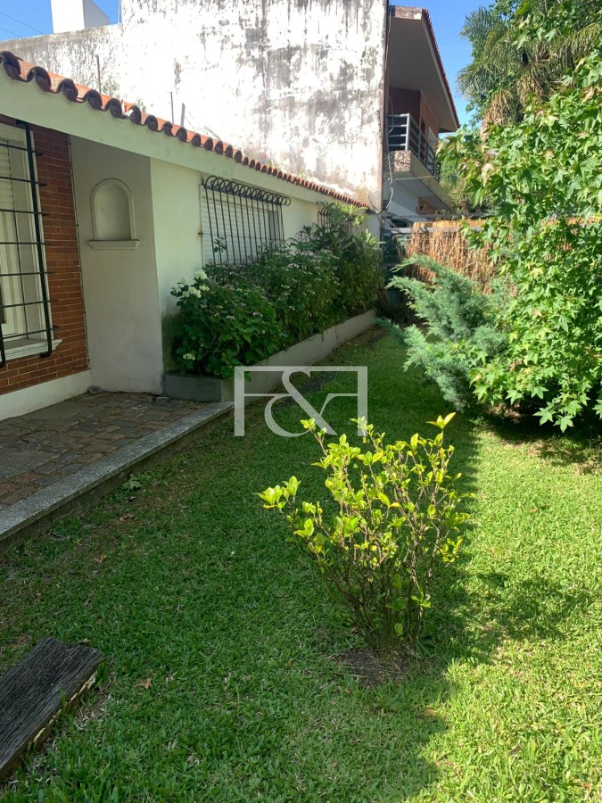 Venta Casa 3 Dormitorios en Prado con piscina. Ref #FC4B02 - infocasas.com.uy