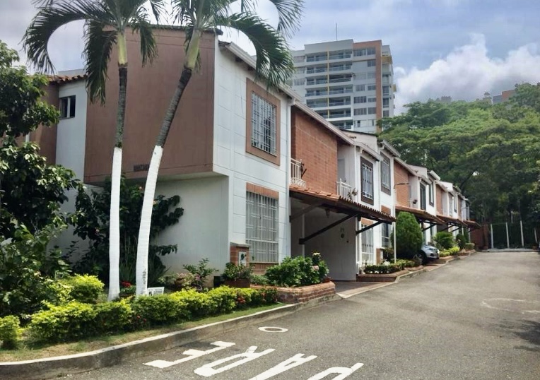 Casa en Venta. Ref #FRNFBCC5 - fincaraiz.com.co