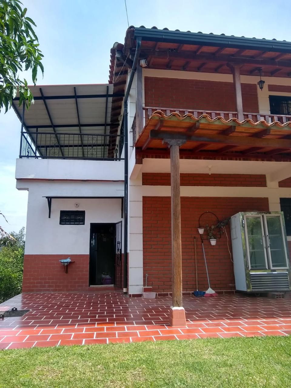Casa Campestre en Venta. Ref #FRV4DF9F - fincaraiz.com.co