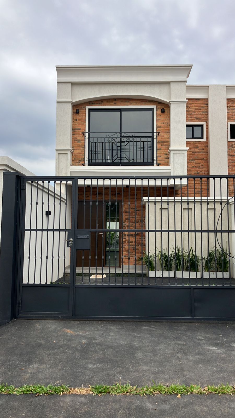 ALQUILO DUPLEX A ESTRENAR EN MBURUCUYA. Ref #ABD421 - infocasas.com.py
