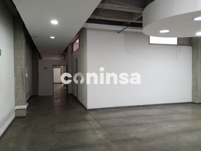 Edificio en Arriendo. Ref #FRR53117