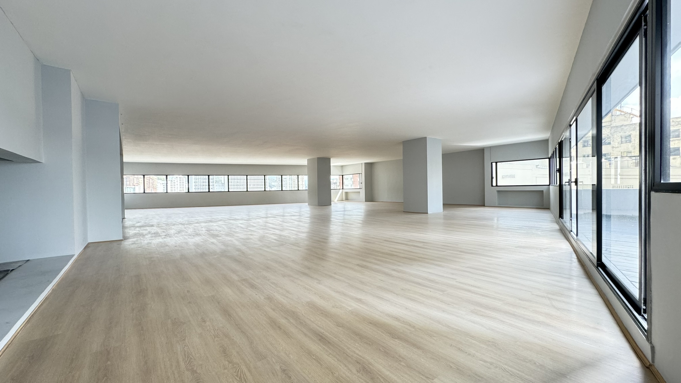 Edificio en Arriendo. Ref #FRFF2F6F