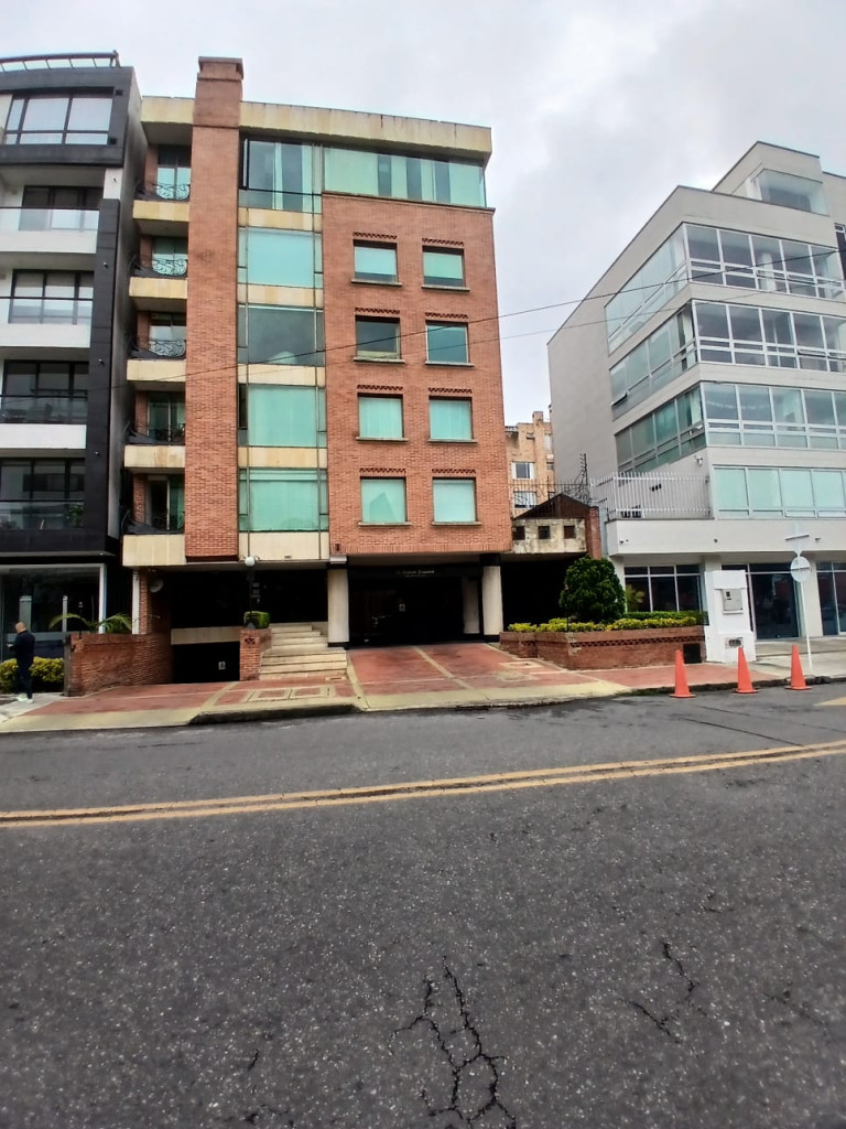 Apartamento en Venta. Ref #FRCA54EB