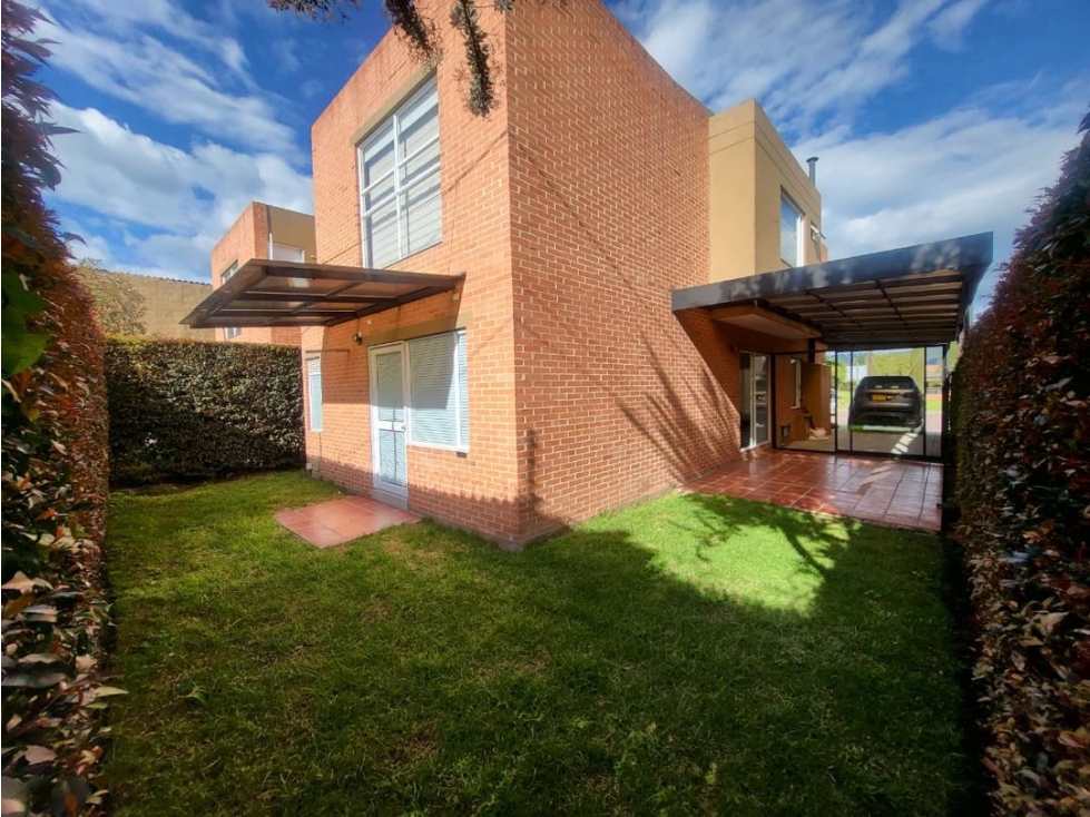 Casa en Venta. Ref #FRUE17CA