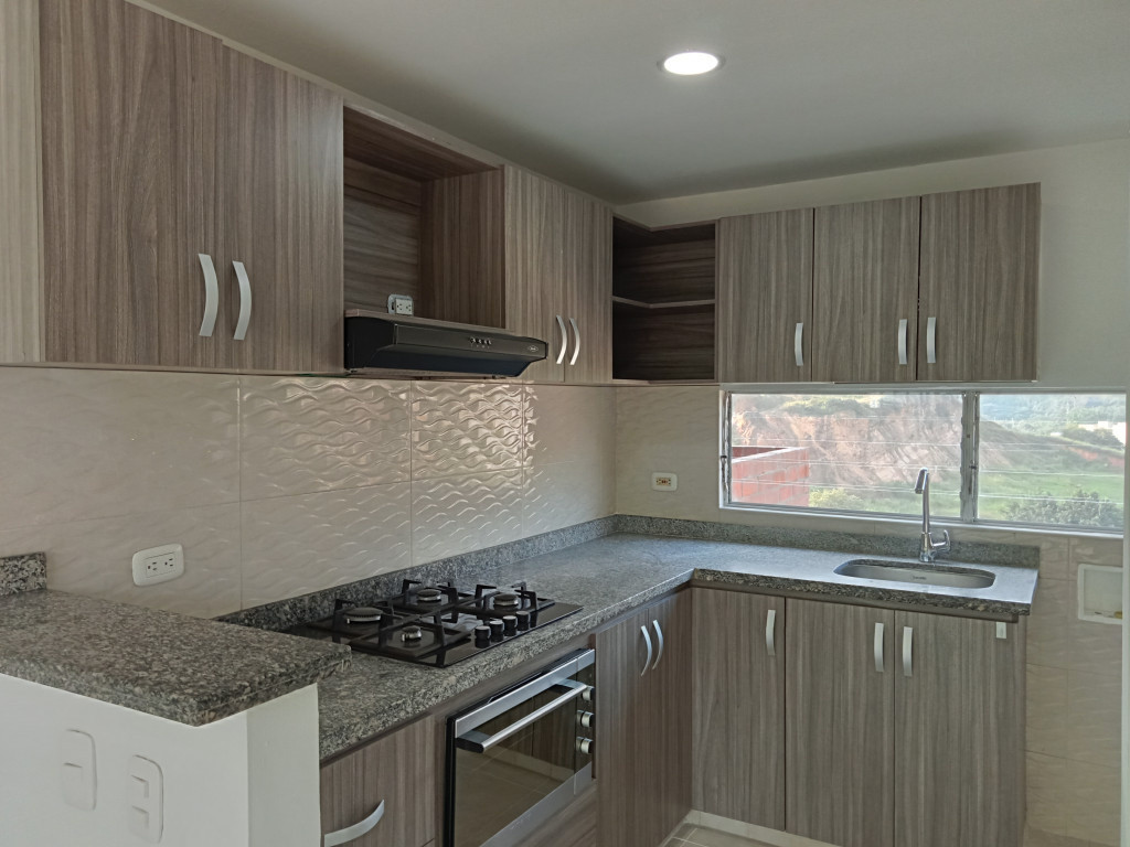 Apartamento en Arriendo en Cali, Altos de menga