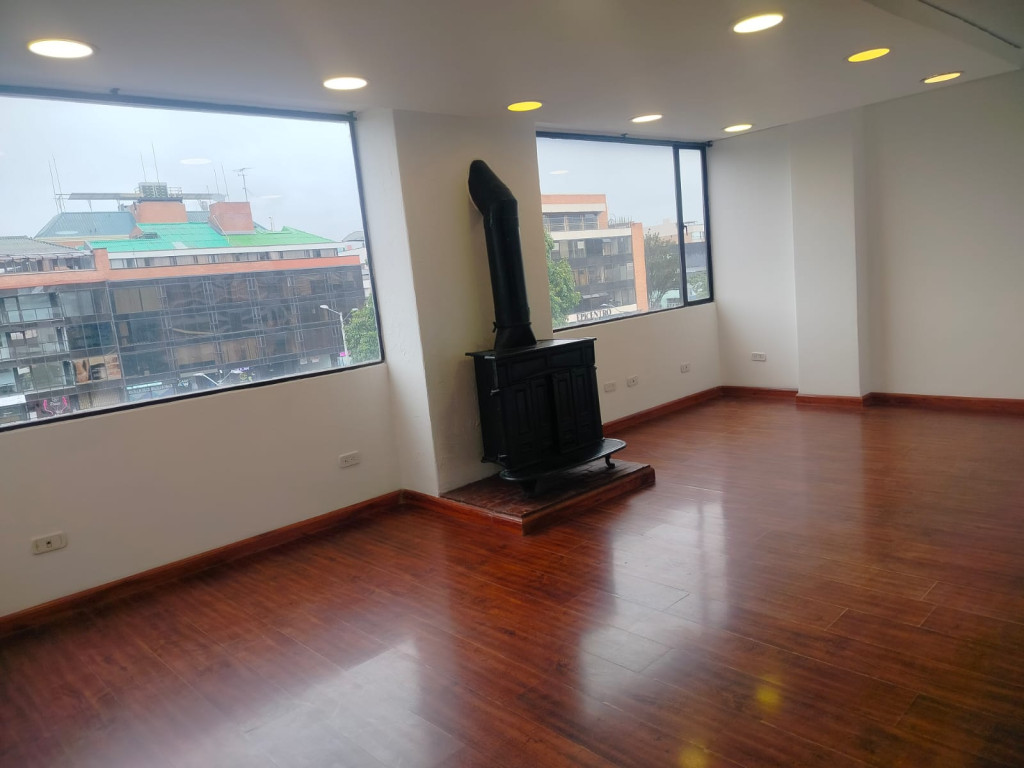 Apartamento en Arriendo en Bogotá, Santa Barbara