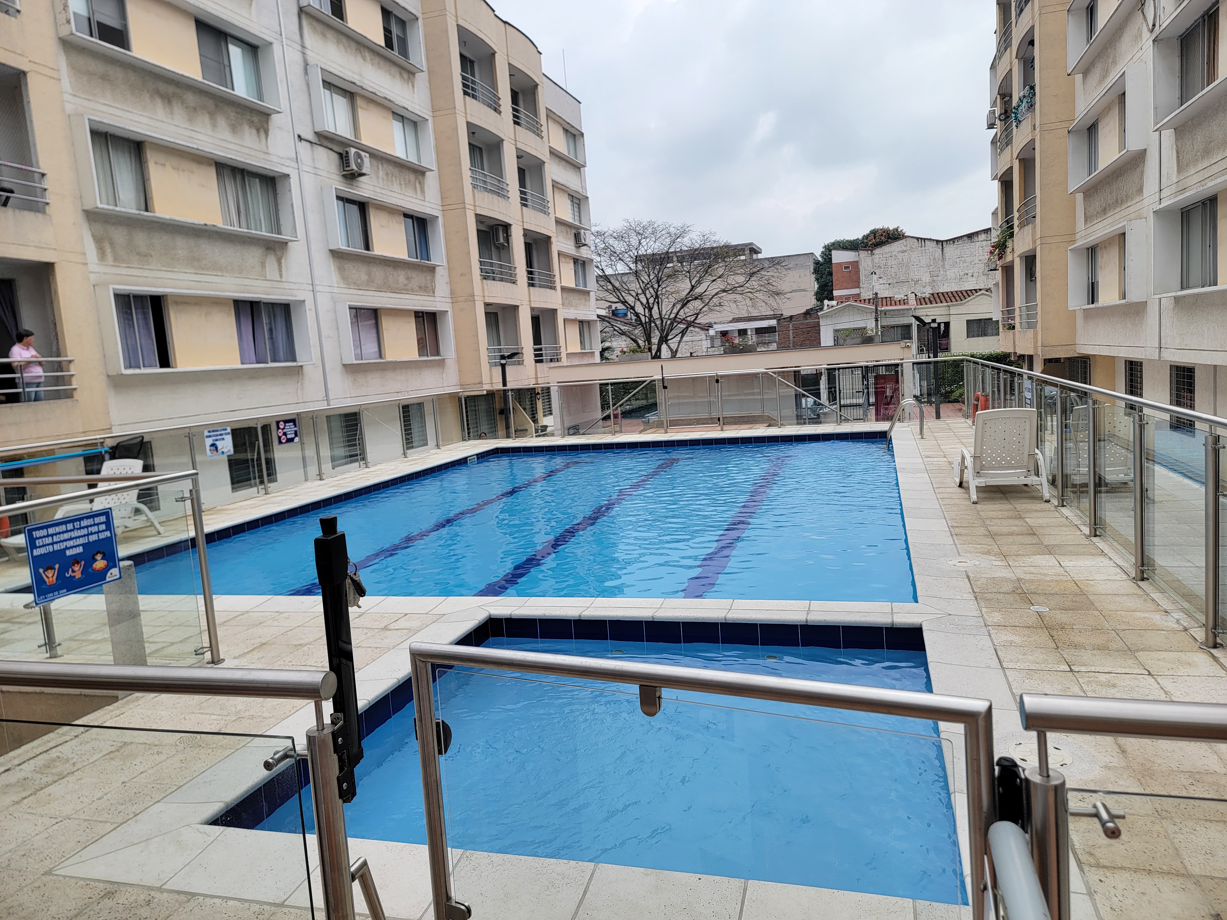 Apartamento en Venta en Cali, Urbanizacion la flora