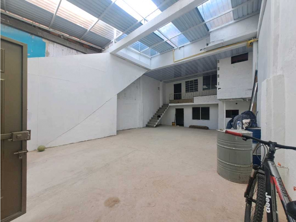 Bodega en Arriendo en Bogotá, Carvajal