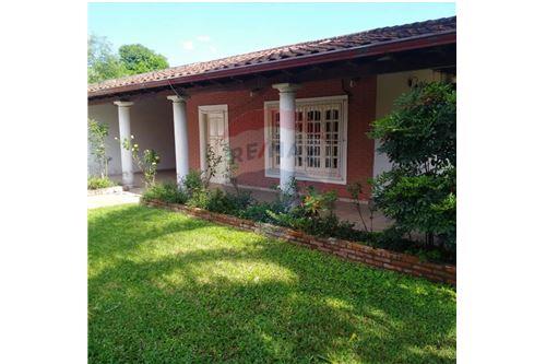 Casa - Venta - Paraguay Central Luque. Ref #M1C66A - infocasas.com.py
