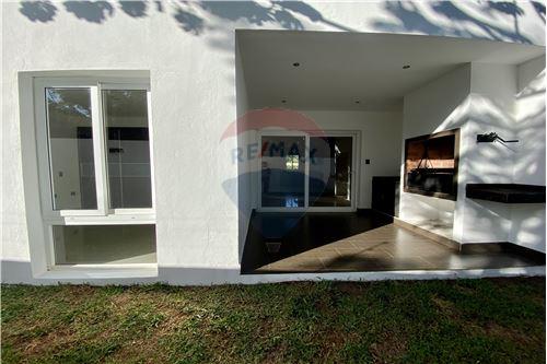 Alquilo Duplex - Barrio Cerrado La Viña. Ref #Z30622 - infocasas.com.py