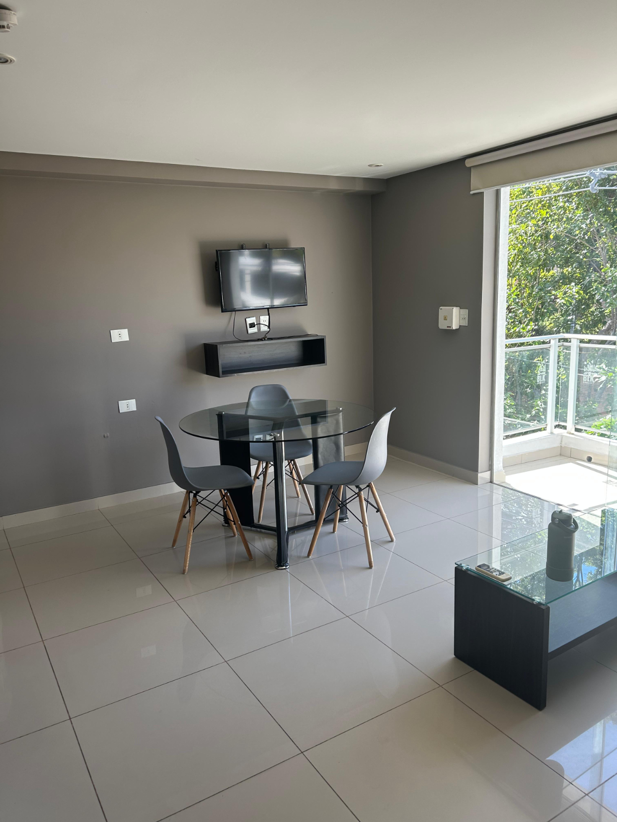 Alquilo Departamento Equipado y Amoblado - 1 Dormitorio Edificio BLK Americana. Ref #LE4CA9