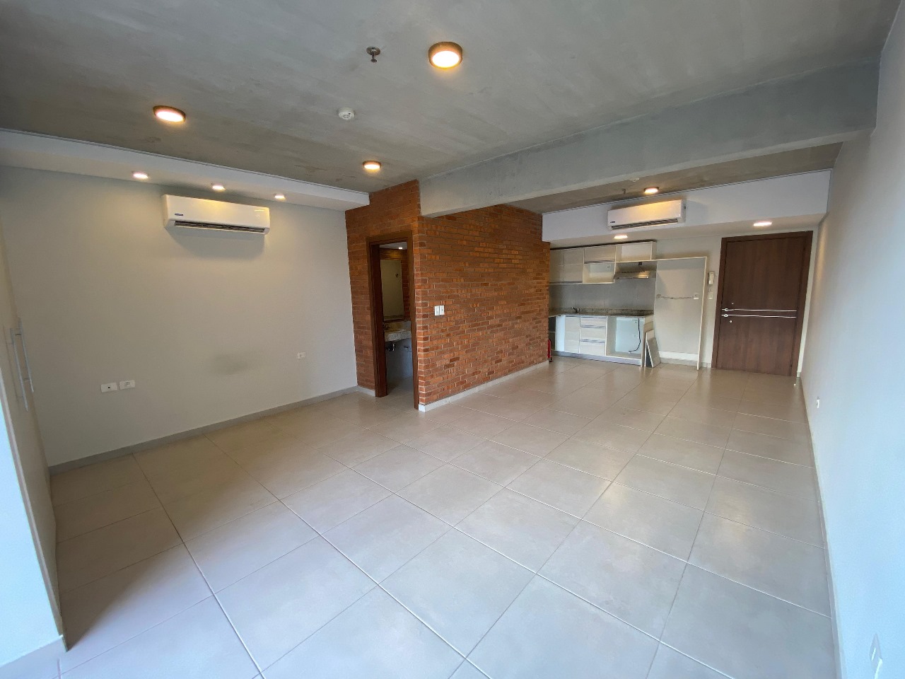 ALQUILO AMPLIO MONOAMBIENTE EN LAS MERCEDES. Ref #F5339B - infocasas.com.py