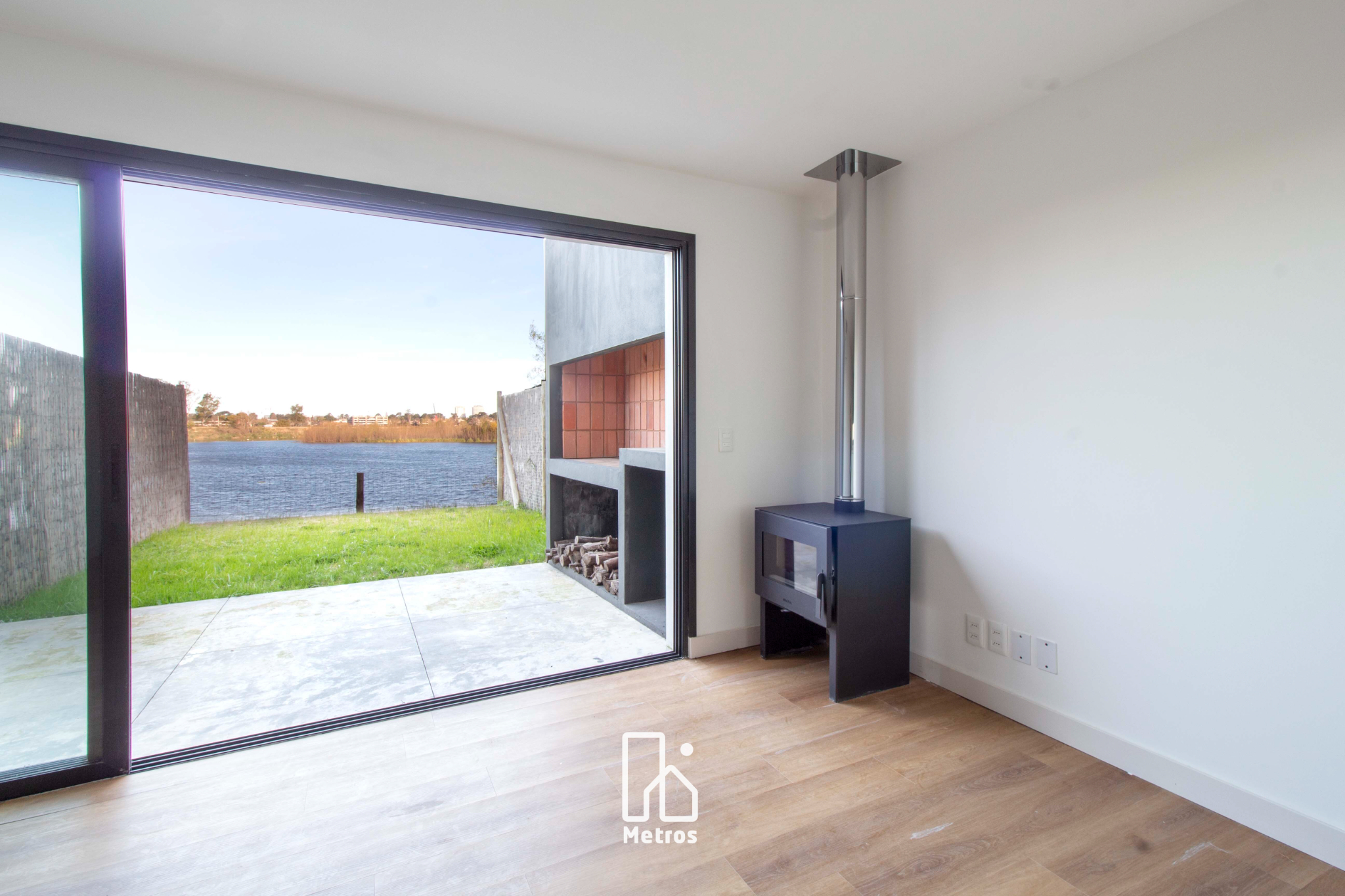 Venta Casa Parque Miramar 3 dormitorios - Jardín + Parrillero - Seguridad + Lago. Ref #WA9B9E ...