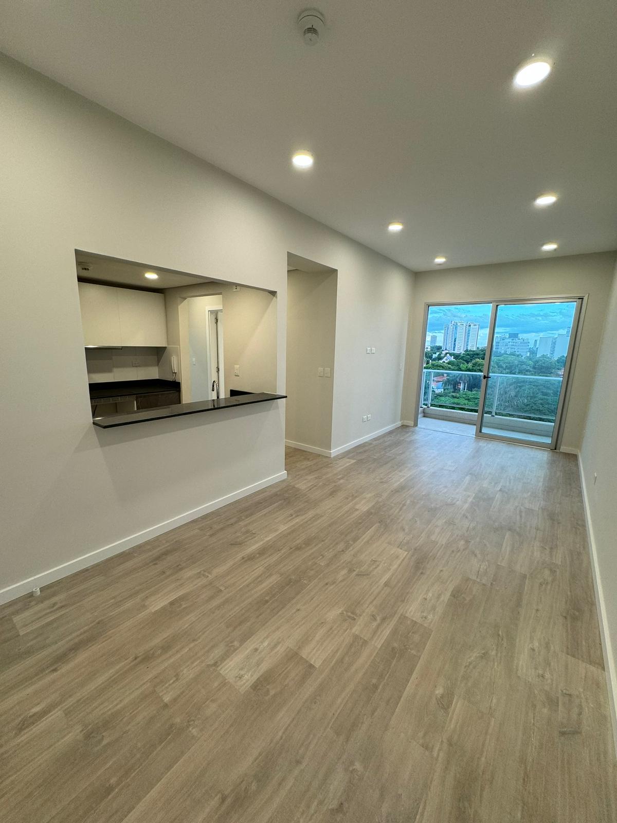 VENDO DEPARTAMENTO DE DOS HABITACIONES EN EL EDIFICIO FORVM MOLAS LÓPEZ. Ref #W7B5D8