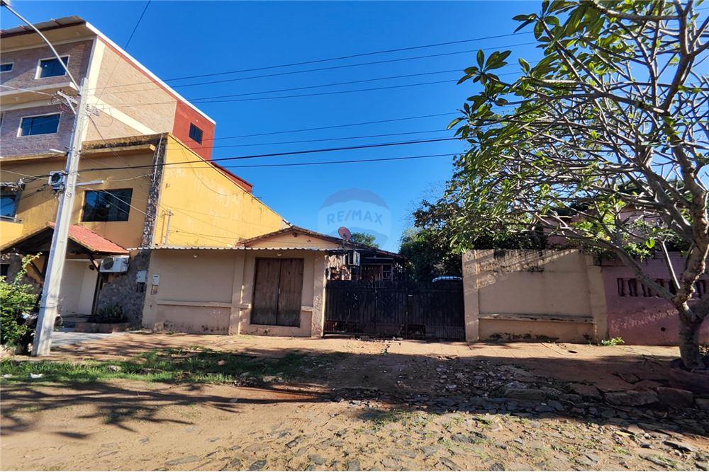 CASA EN VENTA EN EL BARRIO SAN PABLO. Ref #V40153 - infocasas.com.py