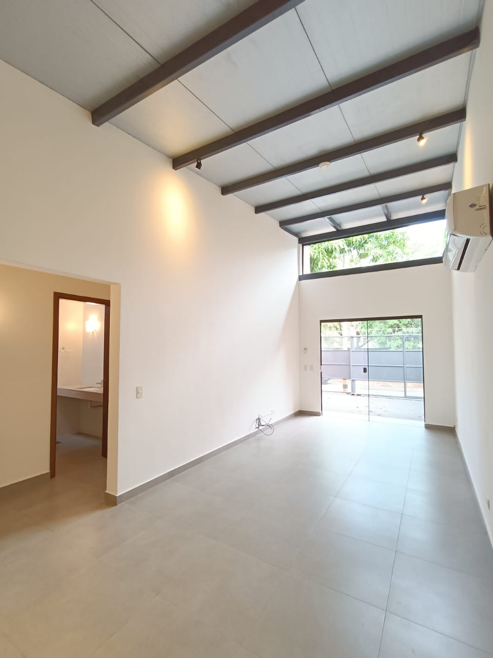 Alquilo Casa en planta baja en Villa Aurelia. Ref #T50C9 - infocasas.com.py