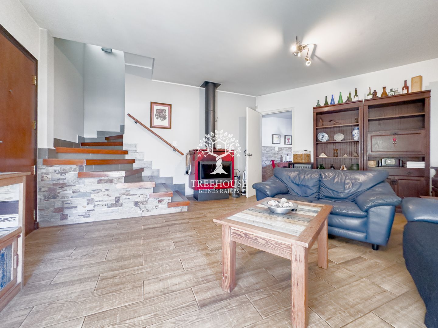 Venta Casa De 3 Dormitorios, 2 Baños Y Cochera, En Malvín.. Ref #WCDCE5