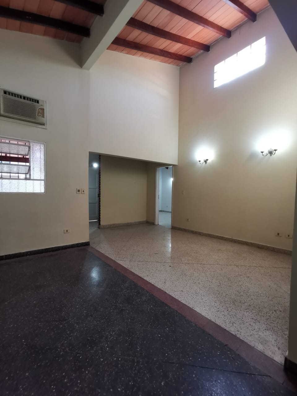 ALQUILO CASA EN BARRIO SAN PABLO. Ref #C71578 - infocasas.com.py
